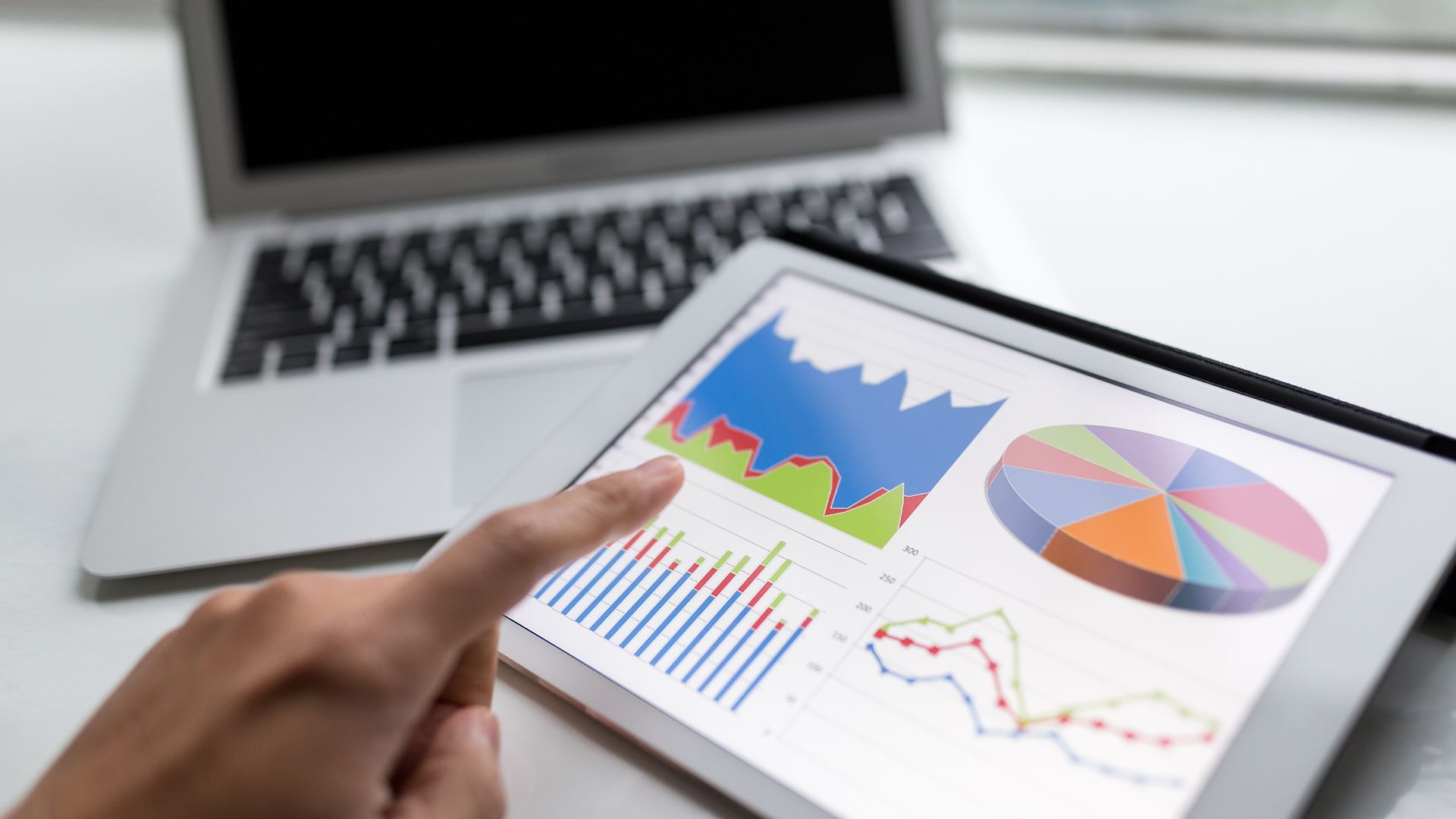 Lesson 03 | Graphs: What are they and how do they work? - Topic
